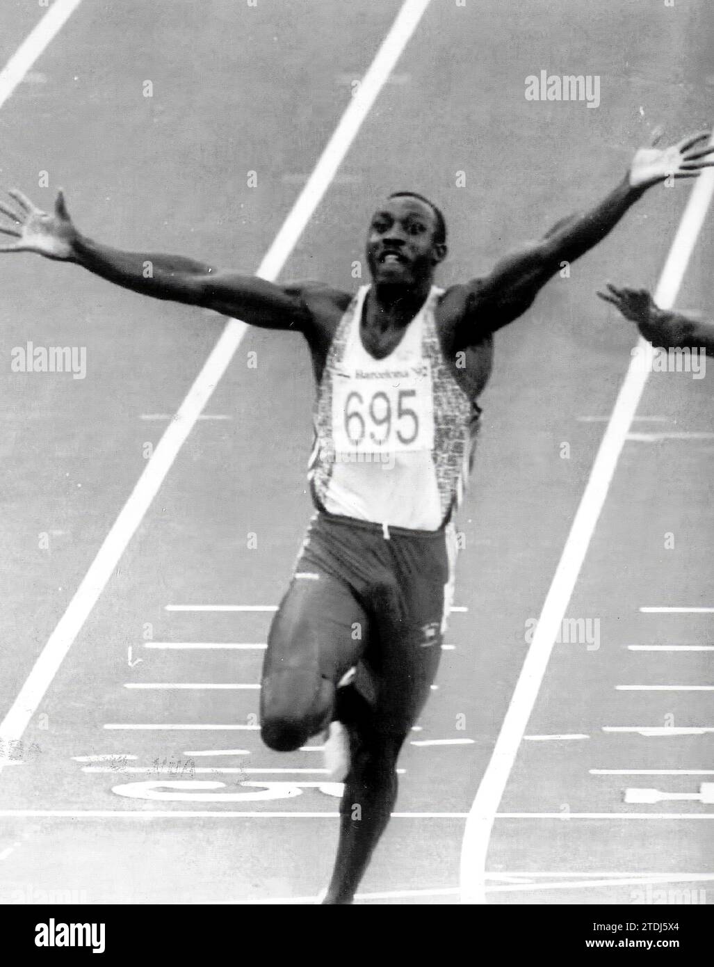 100 meter dash hi-res stock photography and images - Alamy