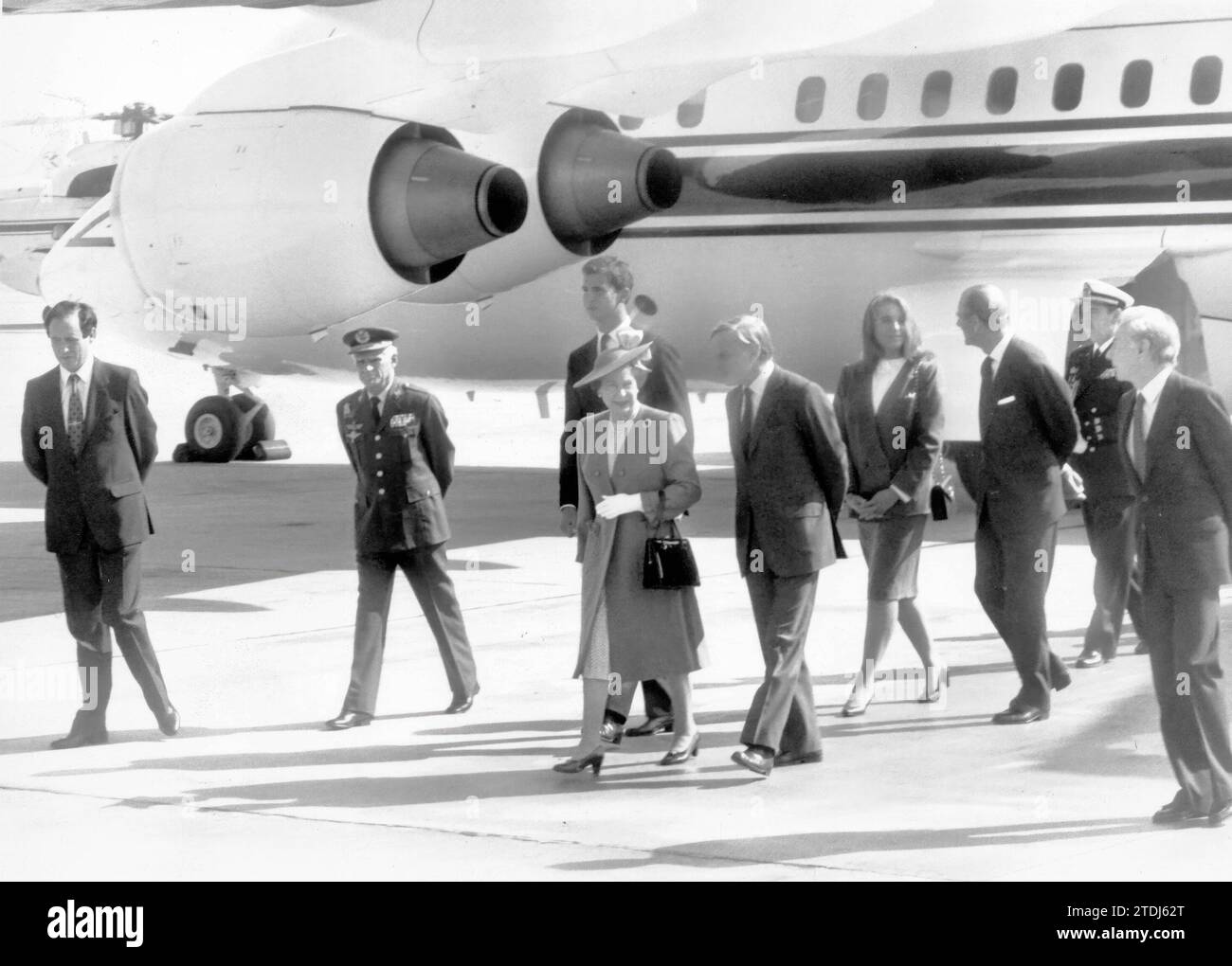 10/17/1988. Queen Elizabeth II of England and Philip of Edinburgh after ...