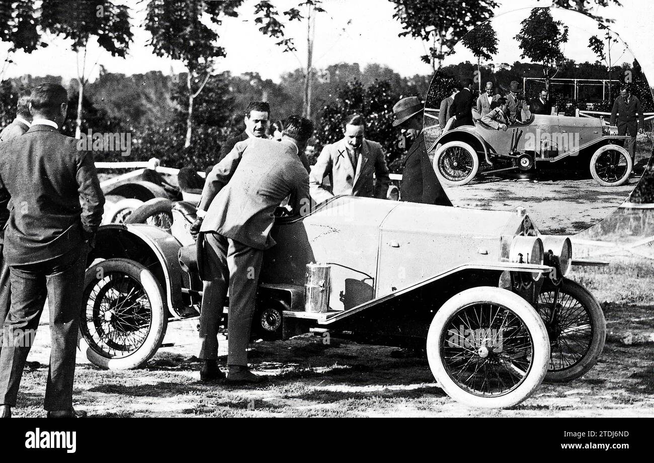 Madrid, 05/25/1920. King Alfonso XIII examining the Spanish autocycle ...