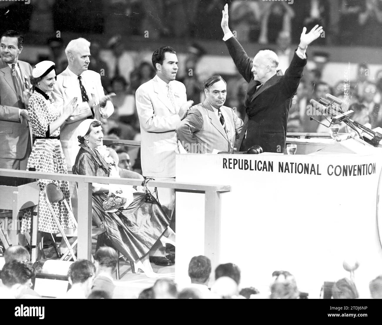 The turbulent Republican Convention in Chicago, 1952, elected the ...