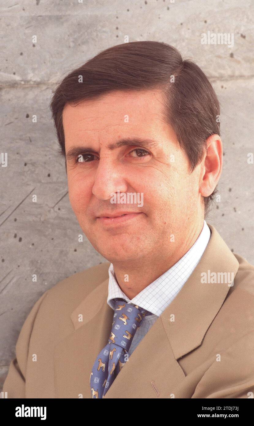 09/11/2002. Madrid 12-9-02 Pedro Gonzalez-Trevijano.Univ.Rey Juan ...