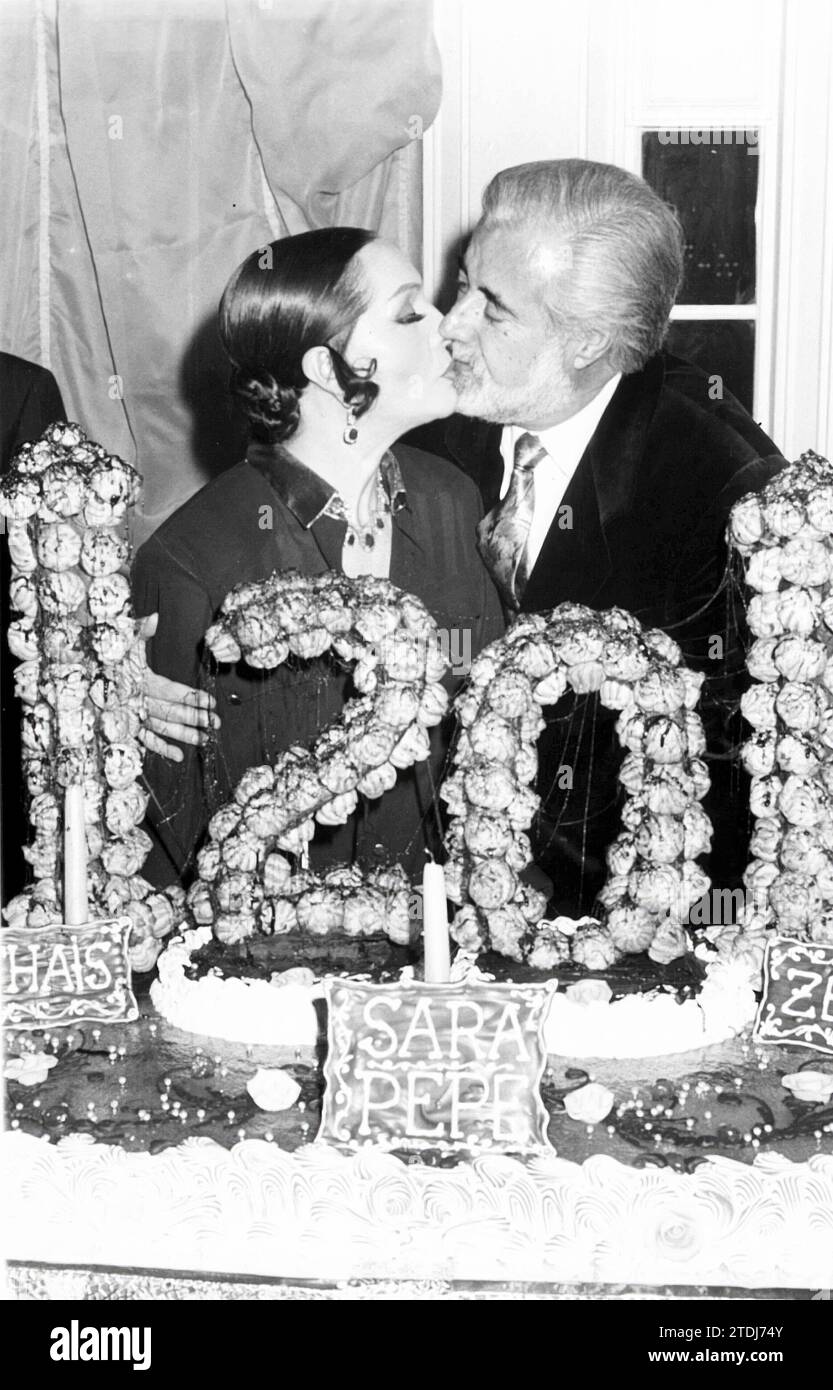 03/03/1990. Sara Montierl Celebrates her twenty years as a couple with ...