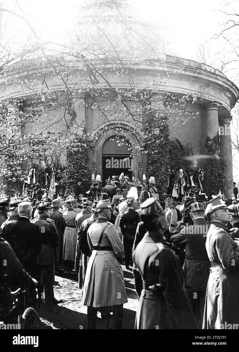 04/30/1921. Potsdam (Germany). In the Sans Souci park. The ancient ...