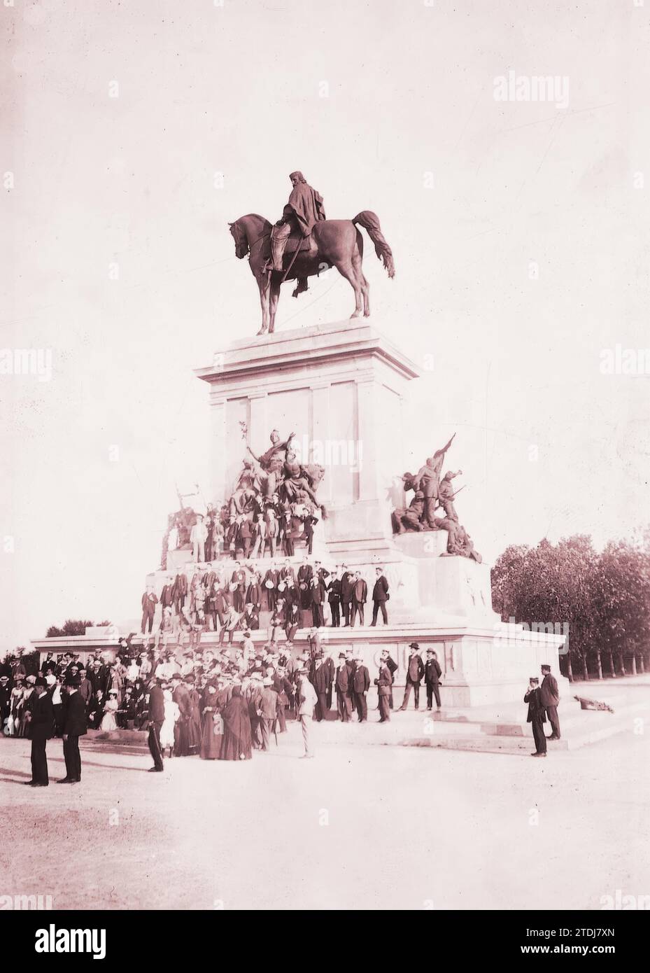 12/31/1906. Rome - monument to Garibaldi on the Day of his ...