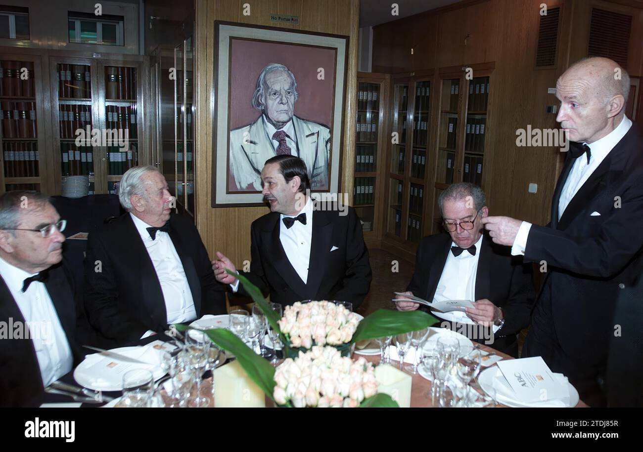 06/23/2004. Madrid, 06-23-04 dinner for the Cavia, Luca de Tena and ...