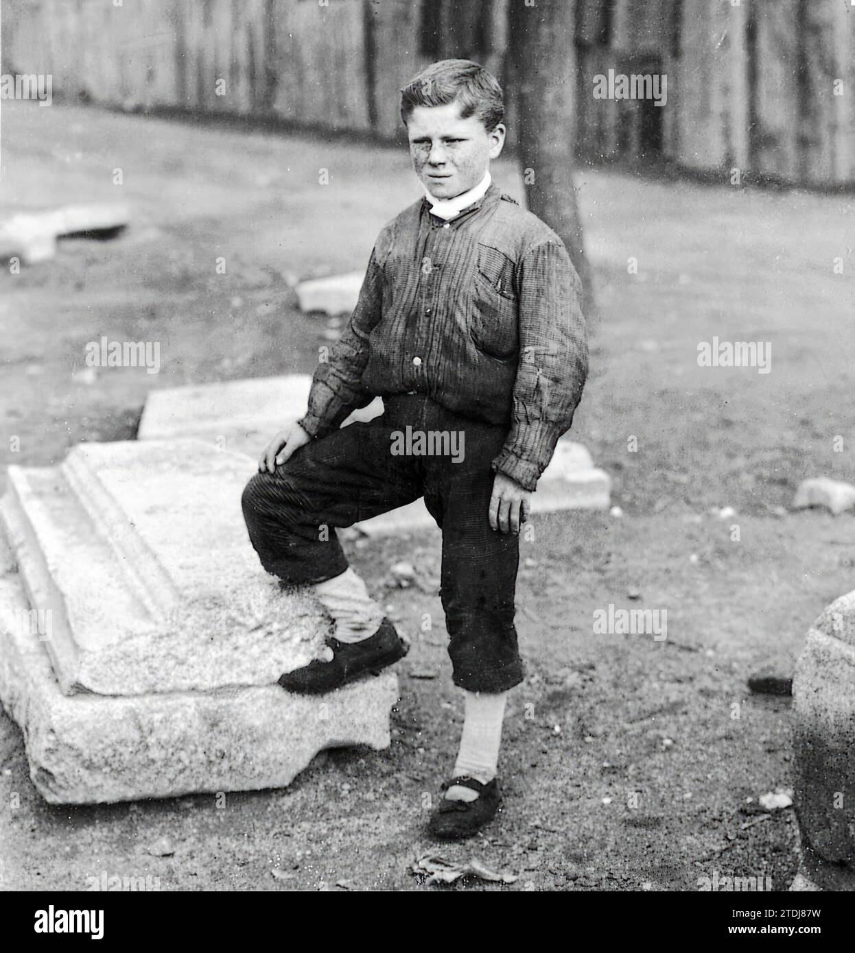 02/28/1910. The boy Pio Pasquin, who has returned to his home after ...