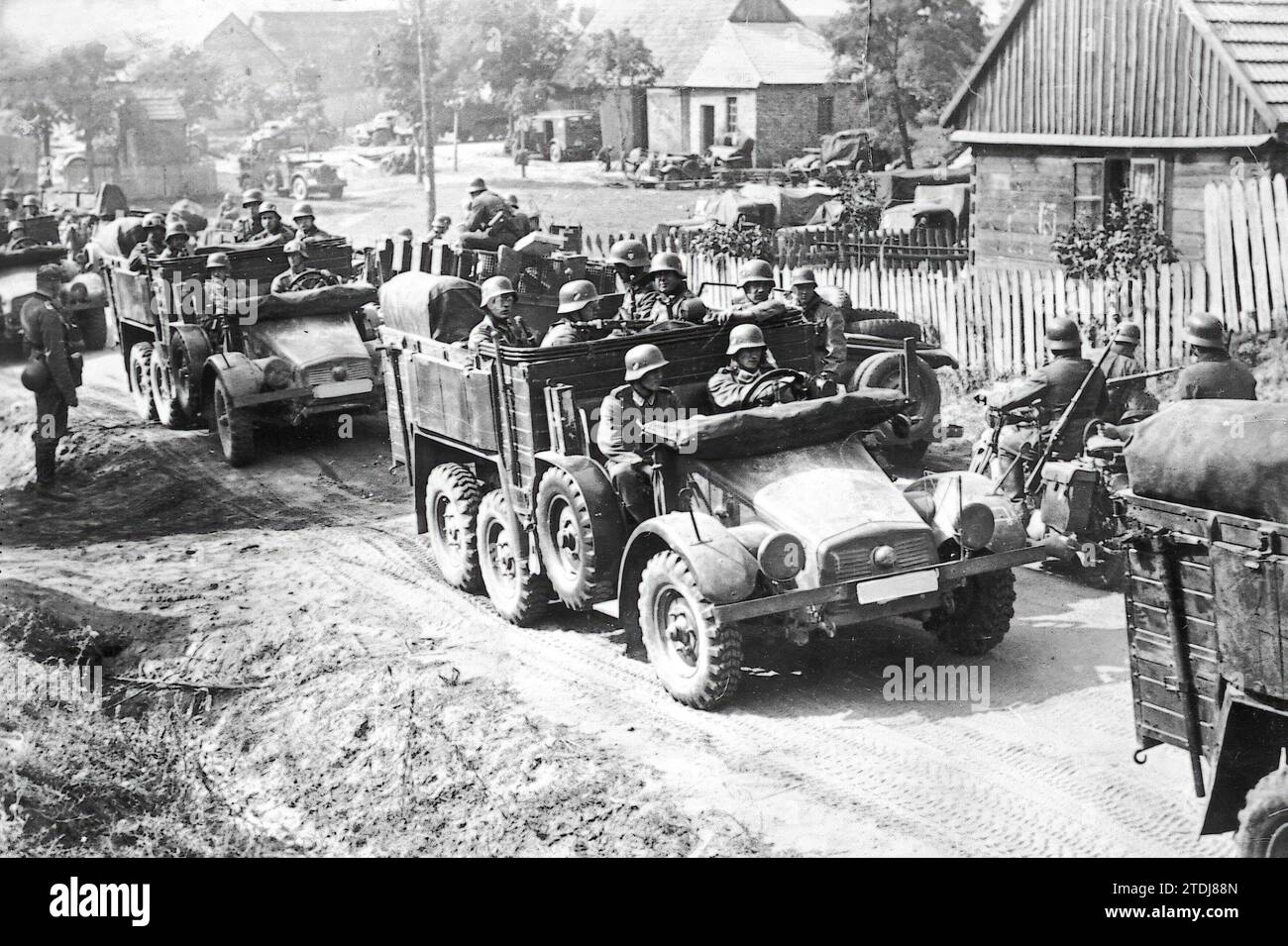 Motorized troops hi-res stock photography and images - Alamy
