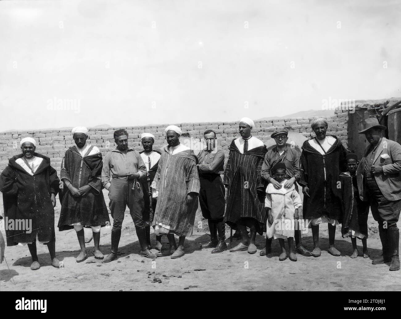Maalem hi-res stock photography and images - Alamy