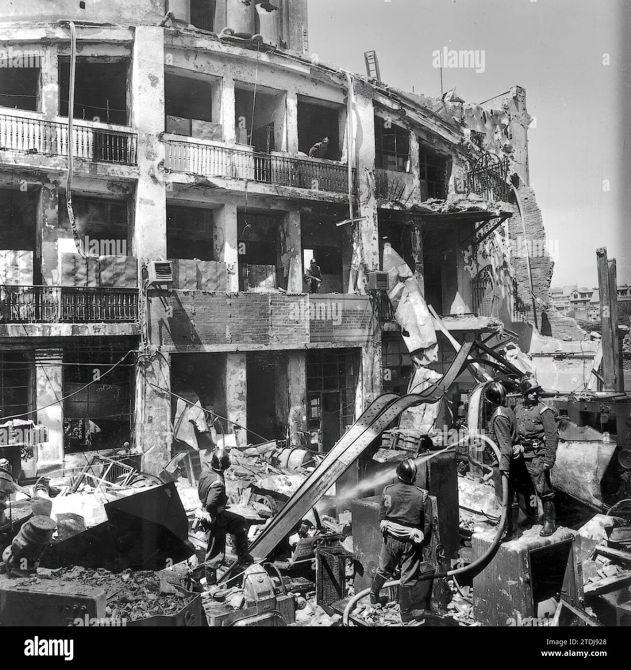 A short circuit triggered a violent fire on 05/26/1967 in the ABC ...