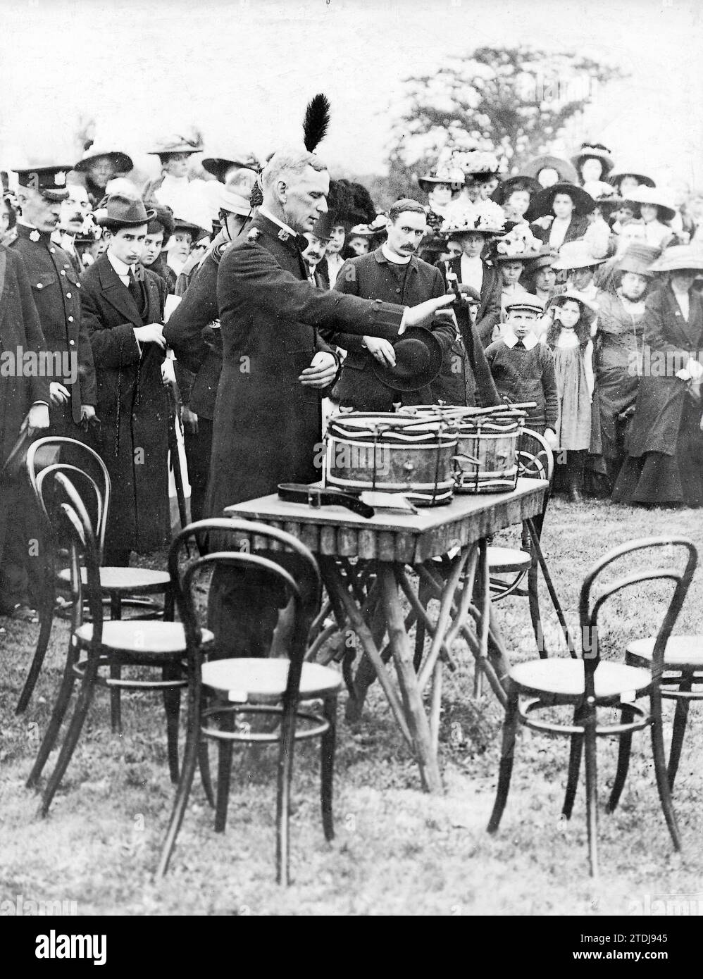 10/01/1910. A military religious ceremony in England. Blessing of the ...