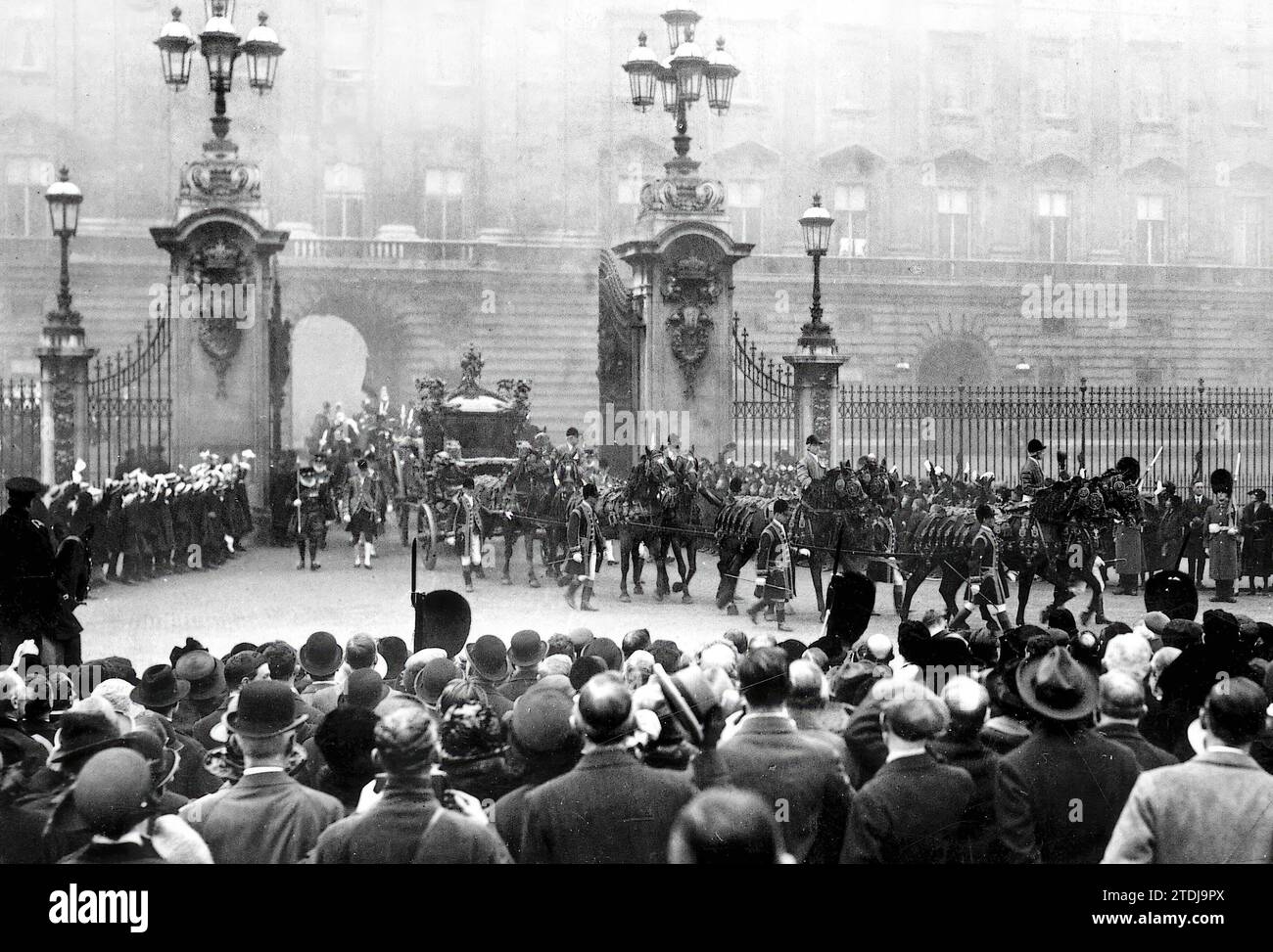 London (United Kingdom), 11/20/1922. Opening of parliament. The royal ...
