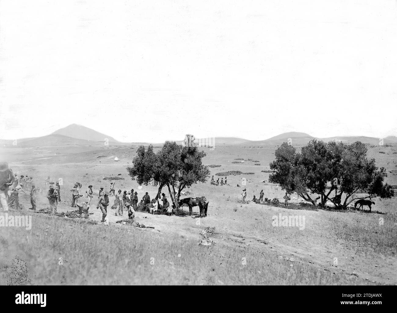 08/31/1911. The Spanish Soldiers in Melilla. Infantry troops Protecting ...