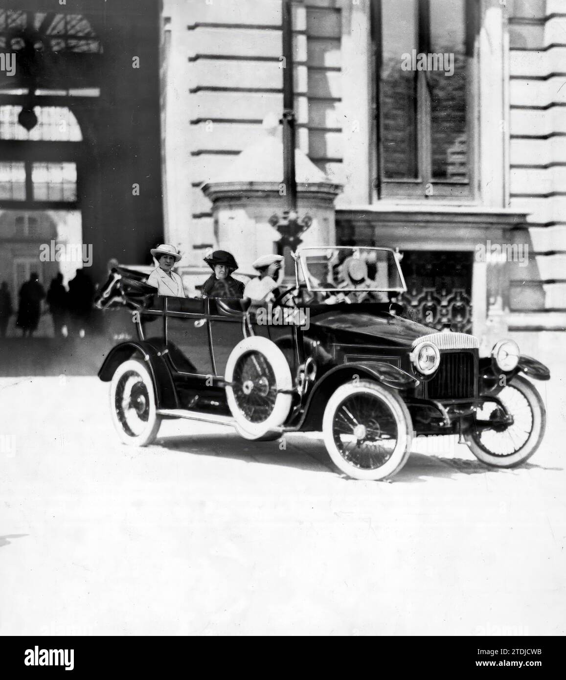 Victoria eugenia car Black and White Stock Photos & Images - Alamy