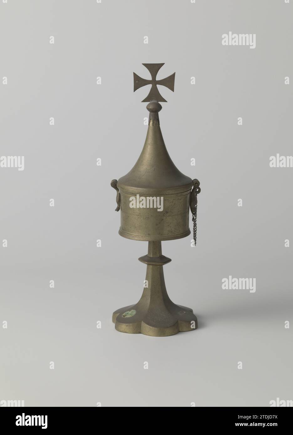 Ciborie with Maltese Cross, Anonymous, c. 1600 - c. 1699 The object is ...