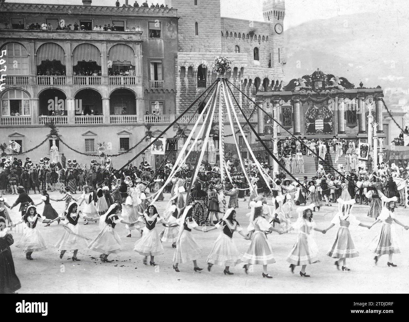 03/31/1914. Great Parties in Monaco. Picturesque dance before the ...