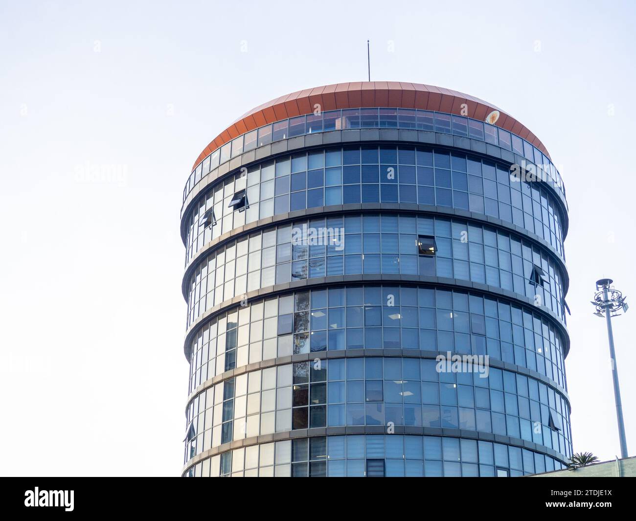 Round glass building hi-res stock photography and images - Alamy