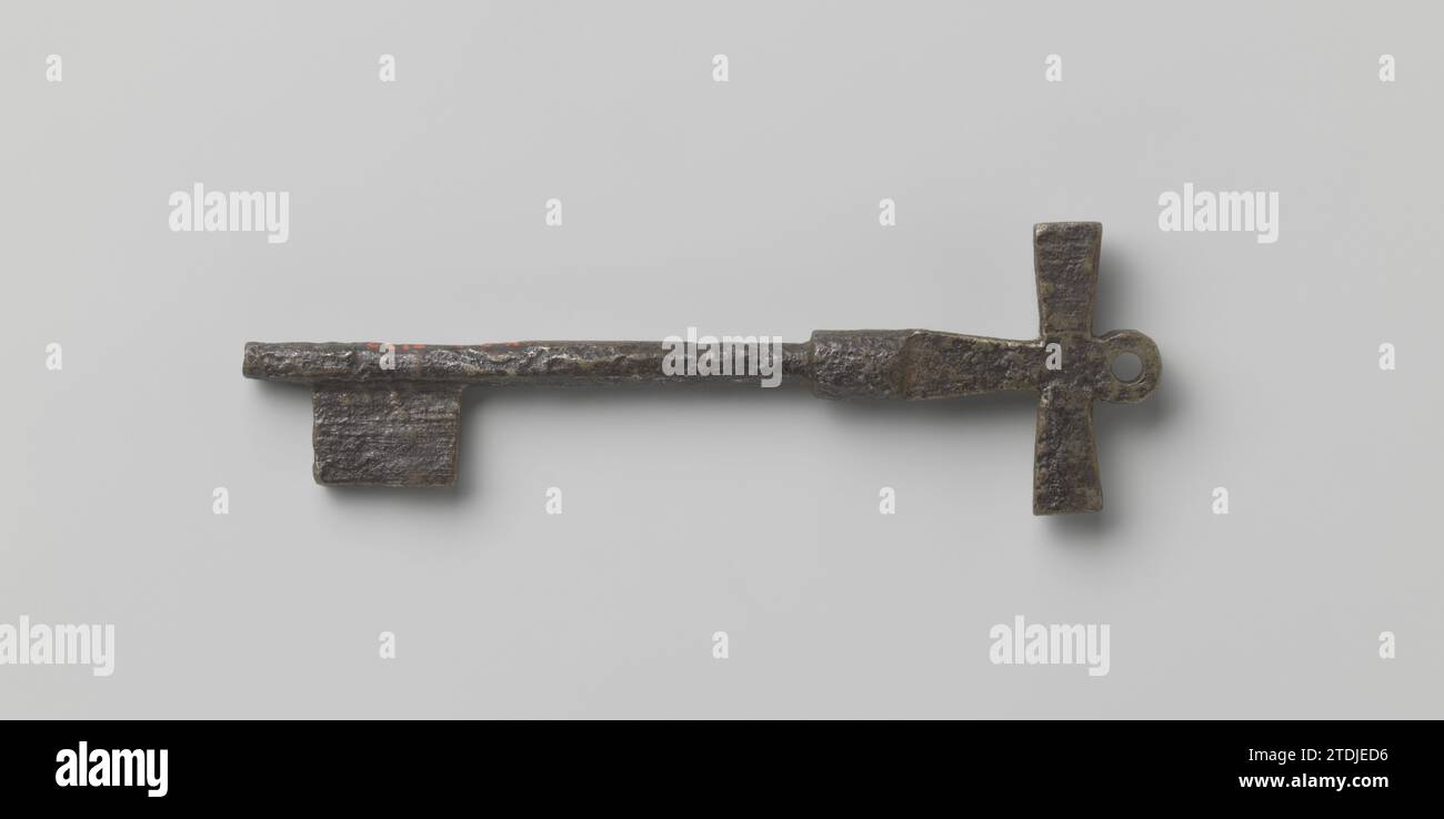 Key, 1700 - 1800 Key with a handle in the shape of an Anthoniuskruis ...