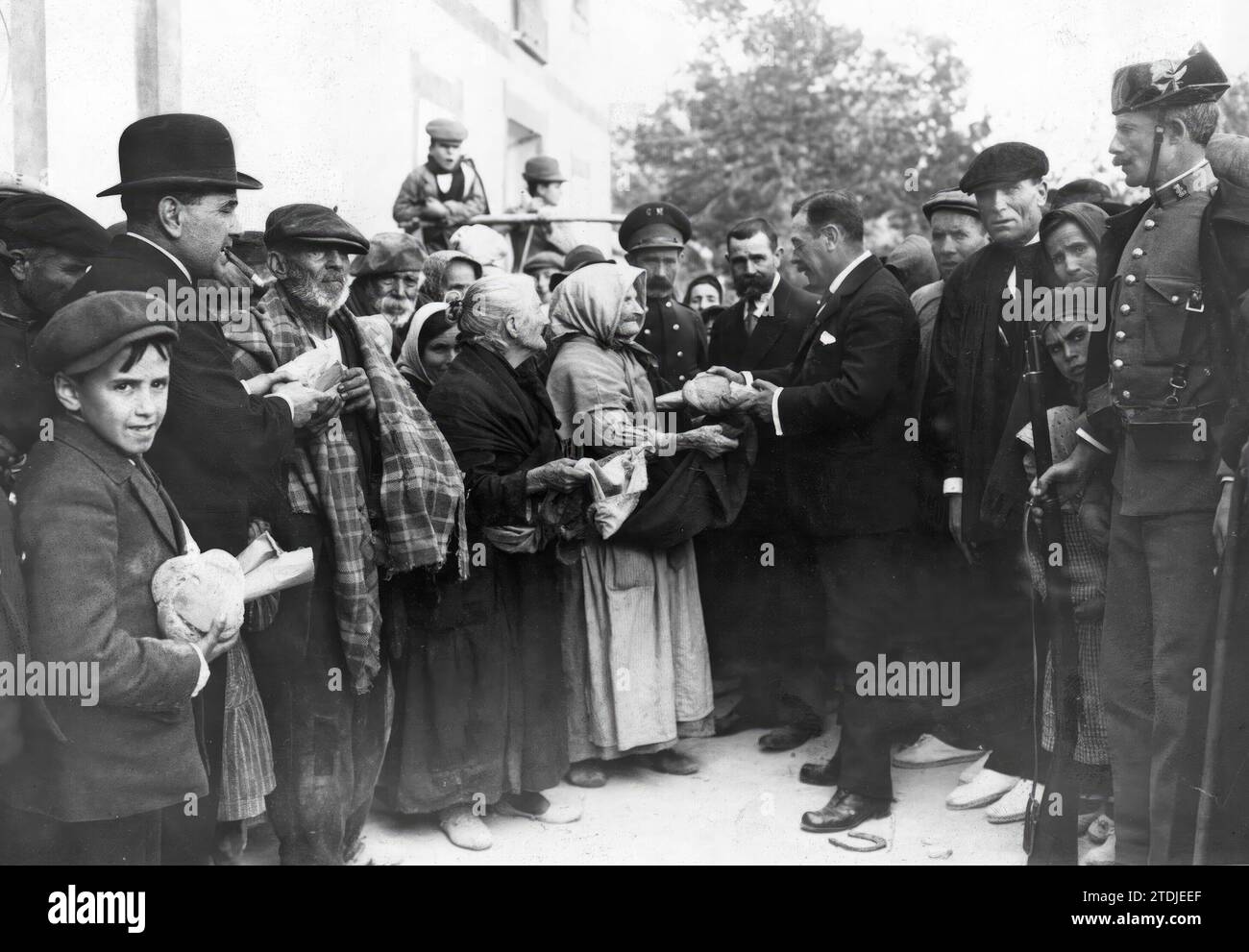 Alms for the poor hi-res stock photography and images - Alamy