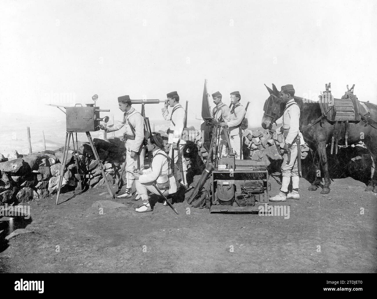 02/25/1912. The Spanish army in Melilla. Optical Telegraph Station in ...