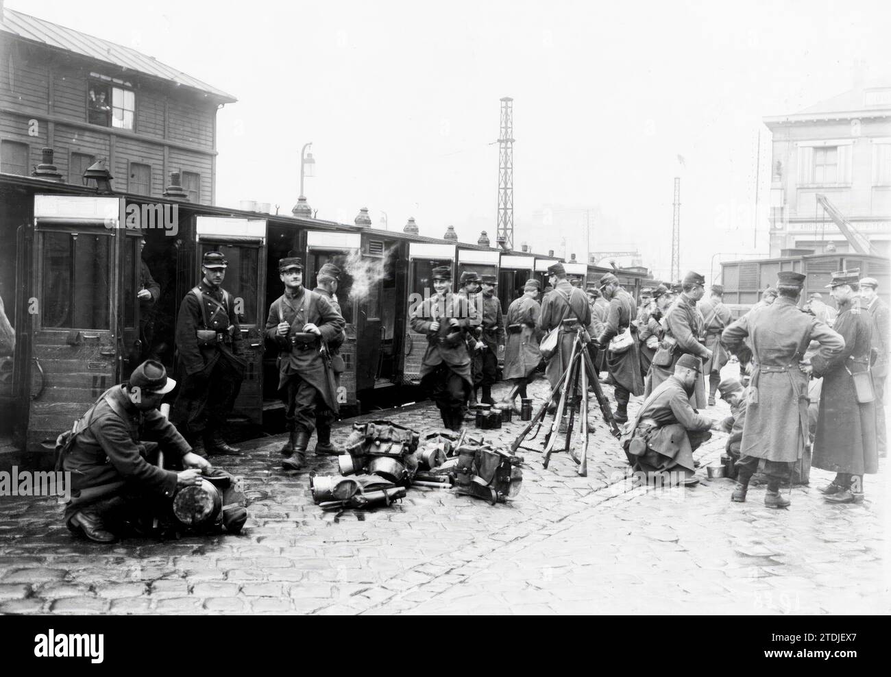 07/31/1914. The mobilization in France. Infantry soldiers at the North ...