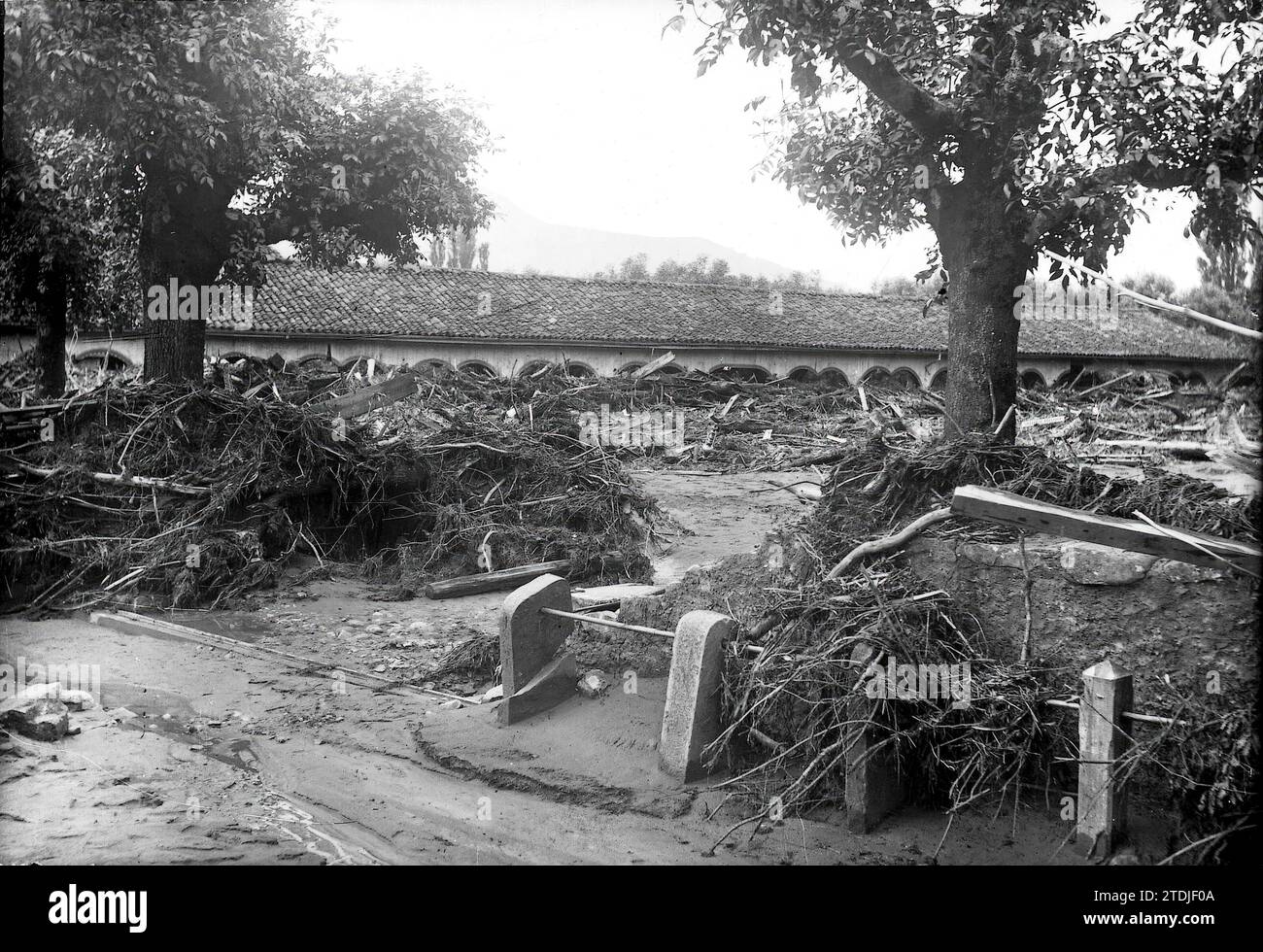 06/01/1913. The Floods in Navarra. Elizondo Livestock Market Square ...