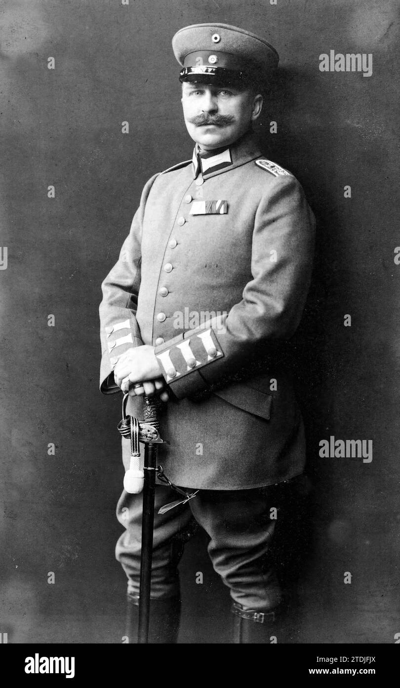 Army captain hi-res stock photography and images - Alamy