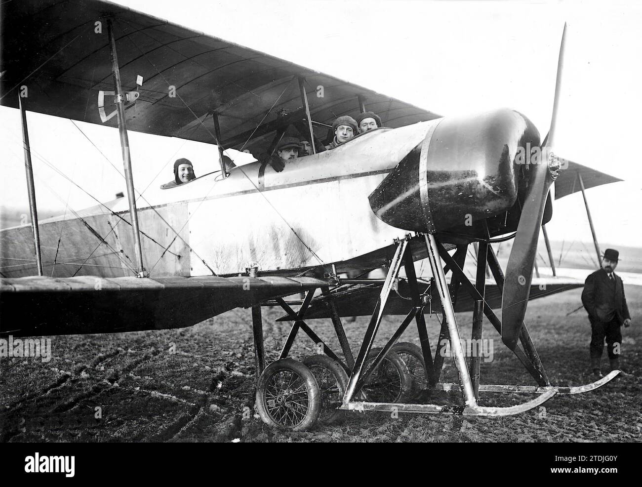 01/31/1914. High altitude flight record with passengers - the aviator ...