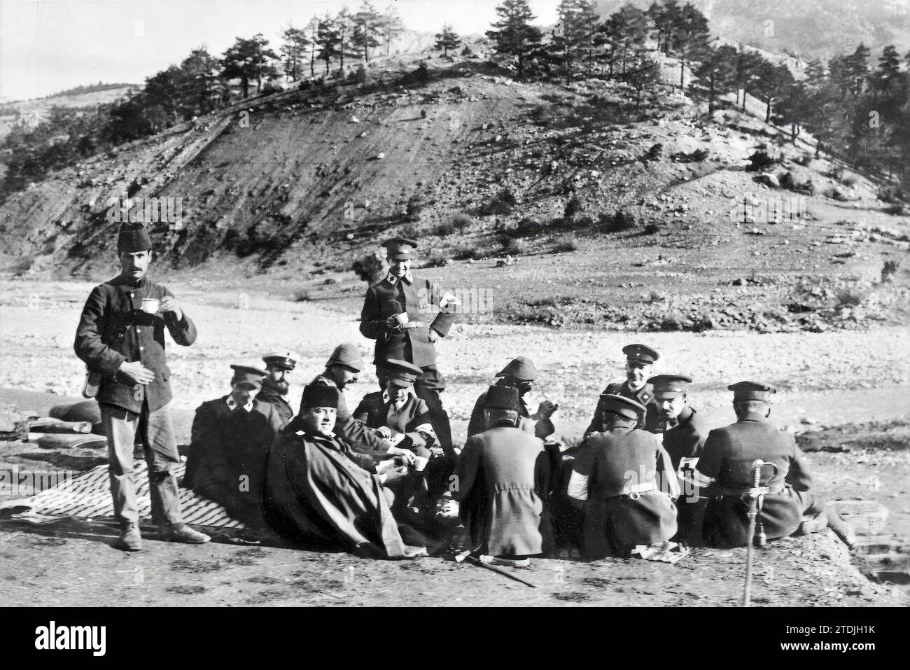 Brief break hi-res stock photography and images - Alamy