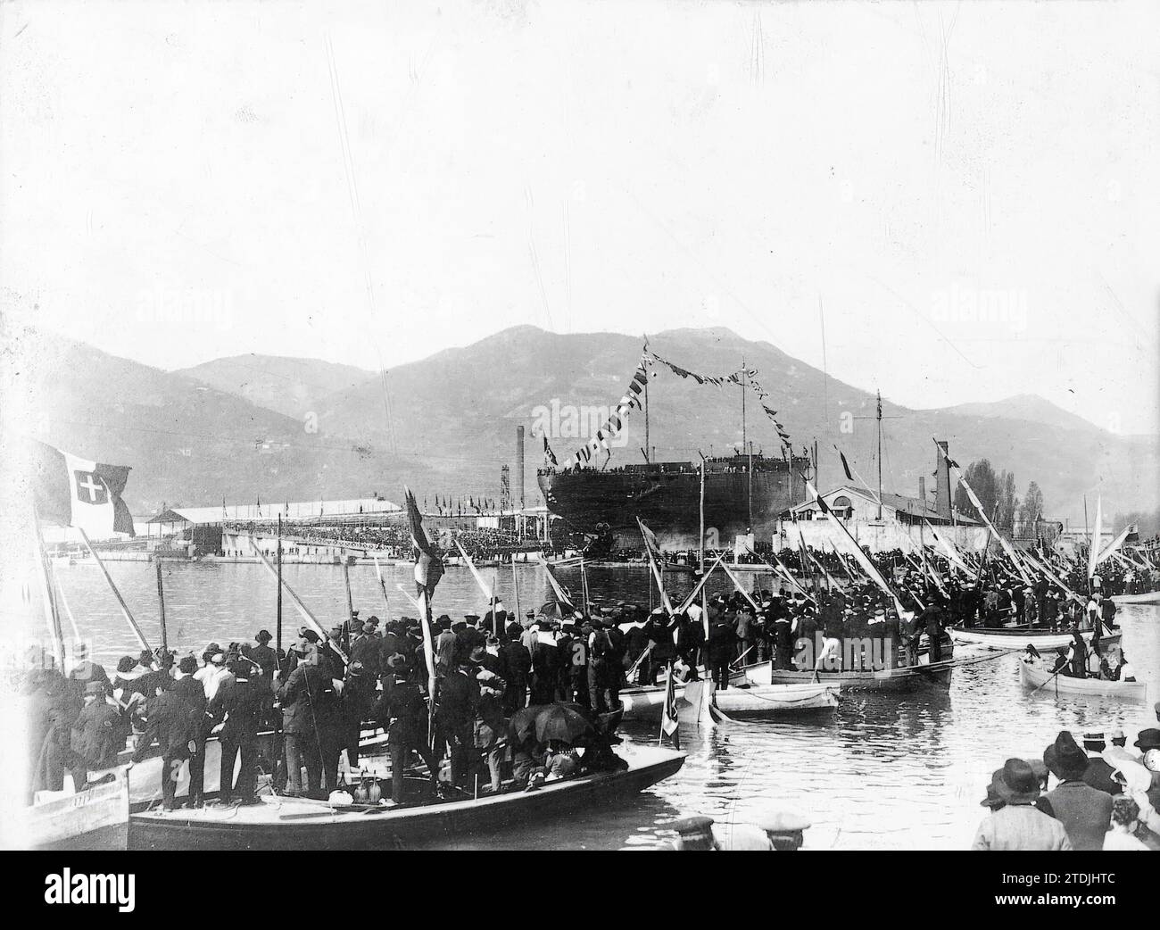 03 31 1913 In The Arsenal Of Spezia Launching Of The New Italian