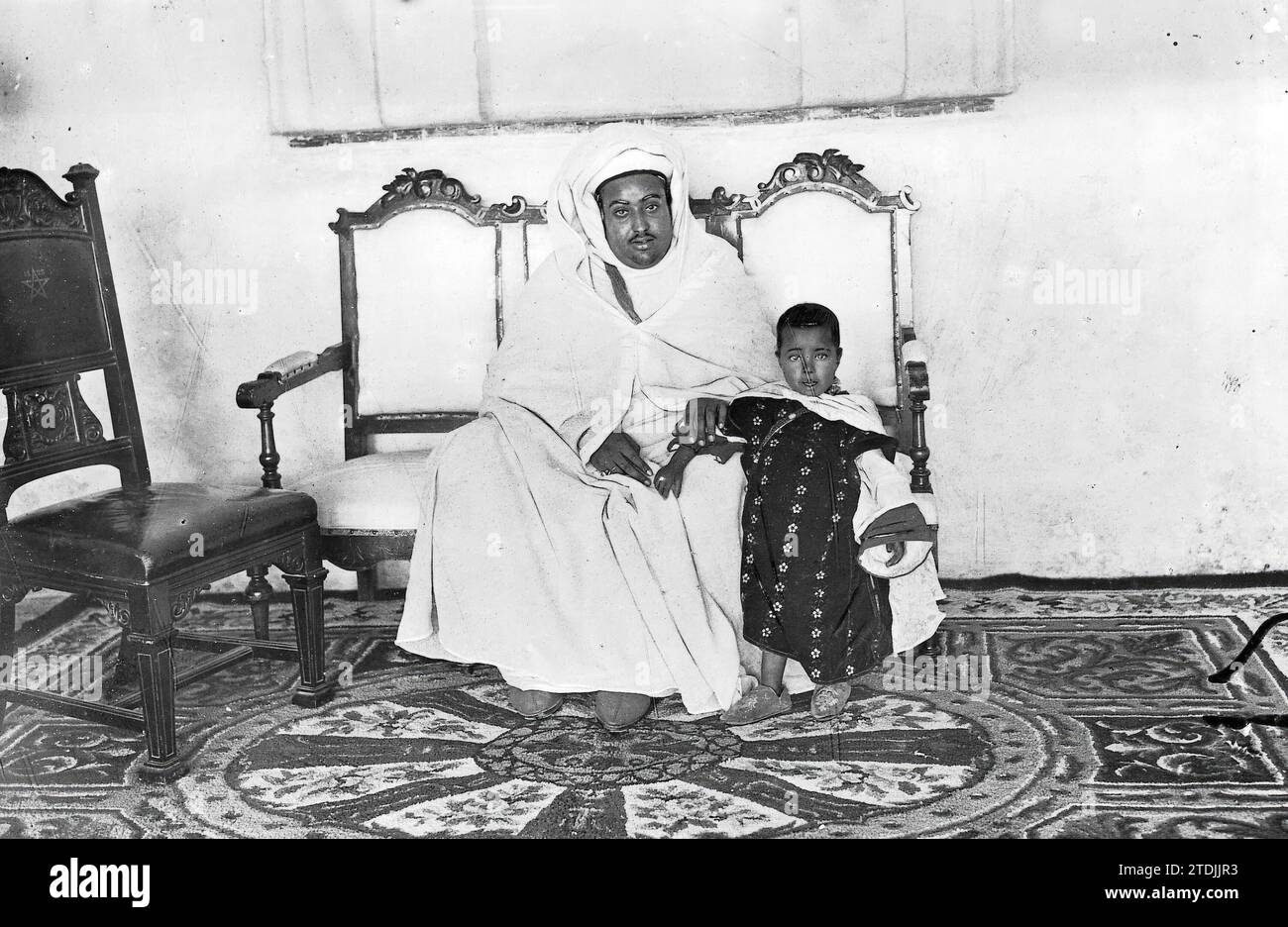 09/30/1913. The first Moorish authority of Tetouan. The Khalifa of ...