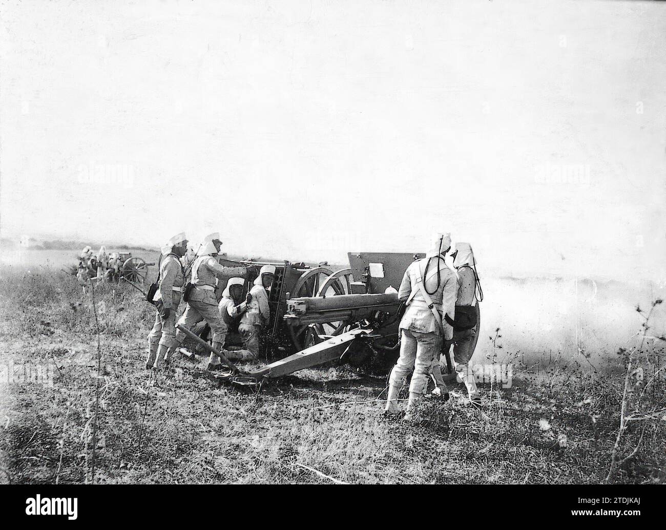 09/30/1913. Cannon shooting exercises. Spanish-made Schneider Battery ...