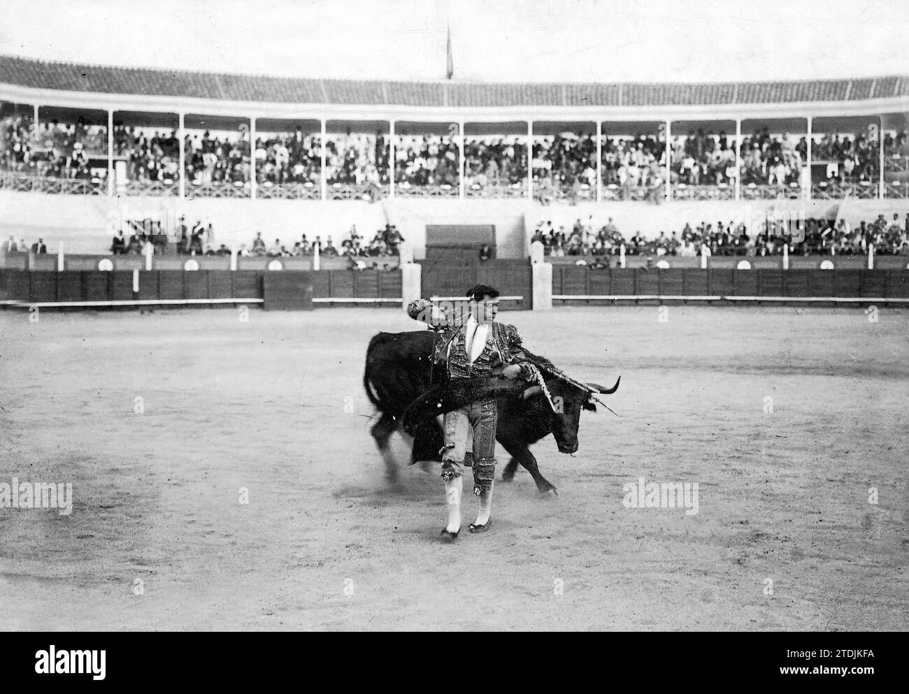 06/01/1913. Carabanchel. Vernia in a Pinwheel pass. Photo: wheel ...