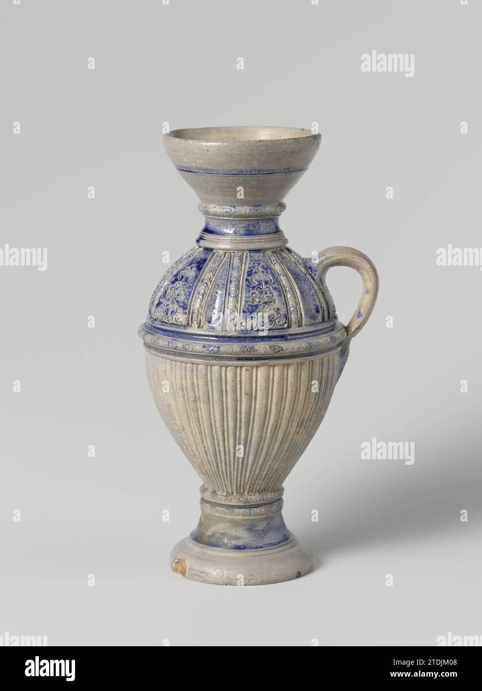 Jug 'trichterhalskrug' with floral scrolls and ribbed body, anonymous, c. 1600 - c. 1630 Jug ...