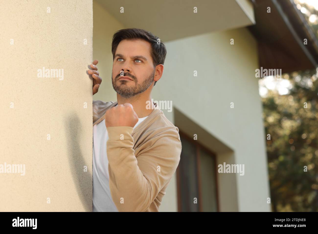 Neighbour conflict hi-res stock photography and images - Alamy
