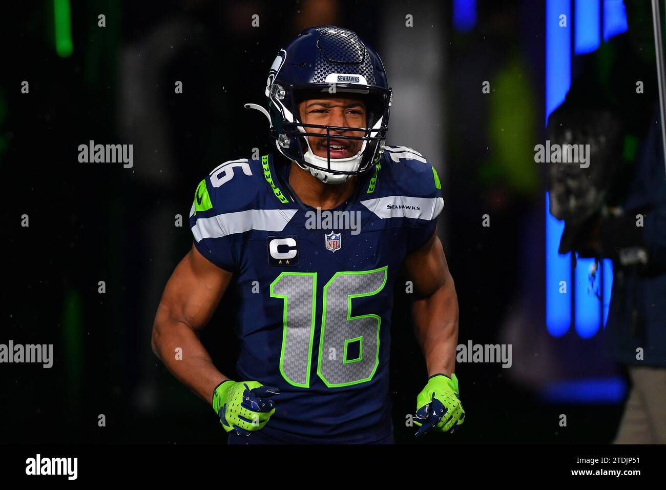 Seattle, WA, USA. 18th Dec, 2023. Seattle Seahawks wide receiver Tyler ...
