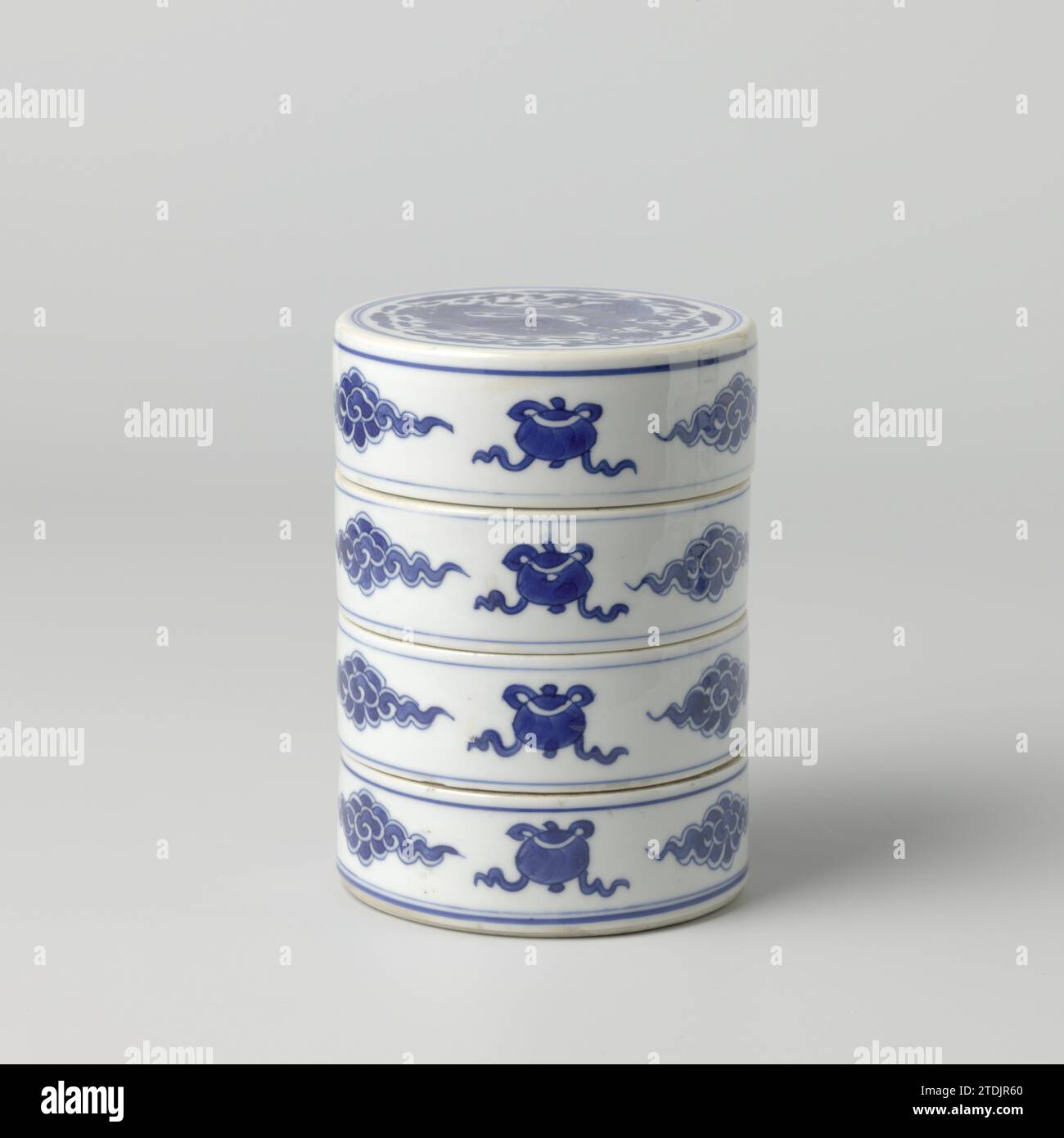 Tiered boxes hi-res stock photography and images - Alamy