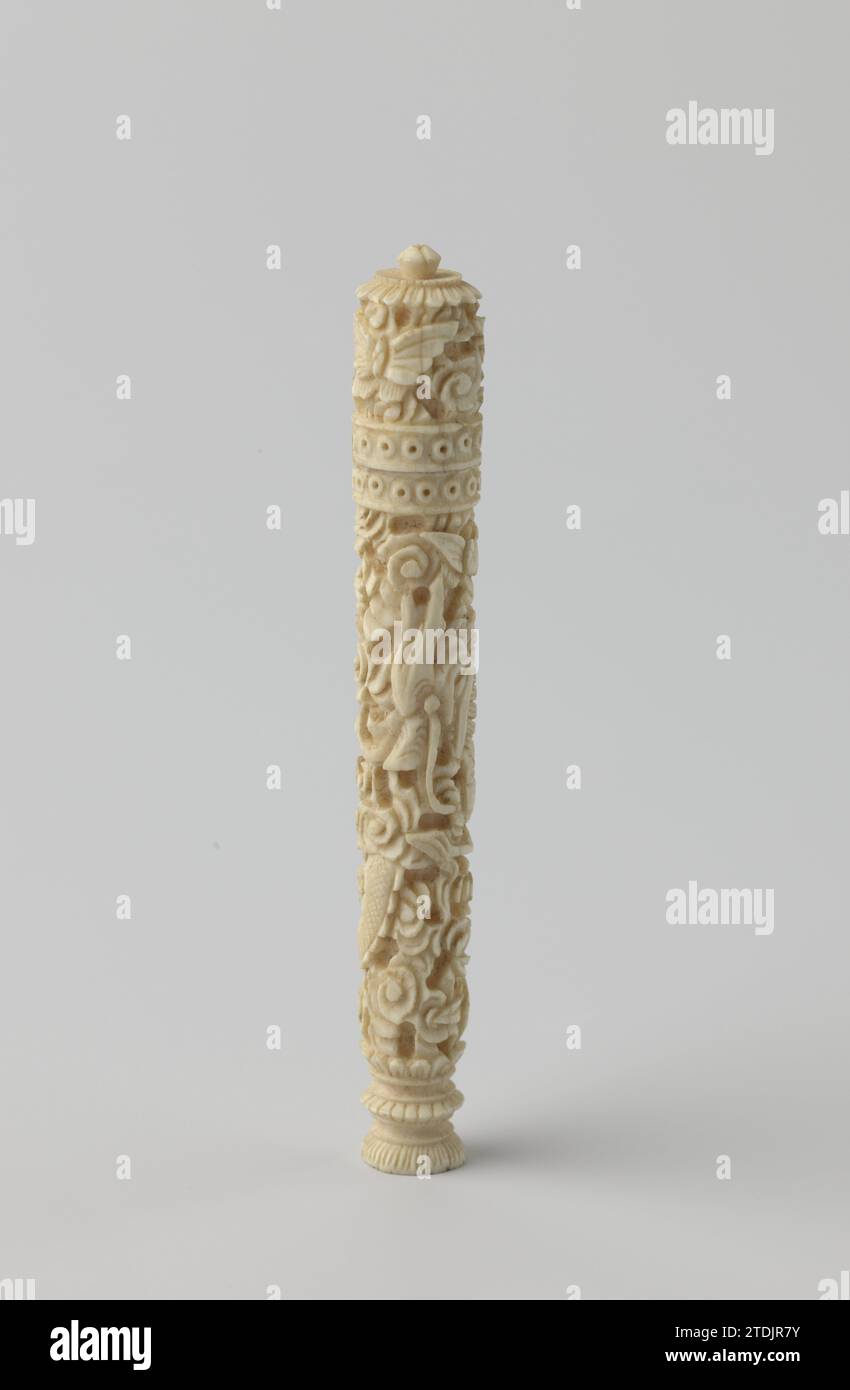 Ivory ornaments hi-res stock photography and images - Alamy