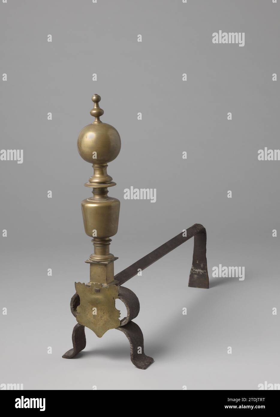 Wrought iron parts hi-res stock photography and images - Alamy