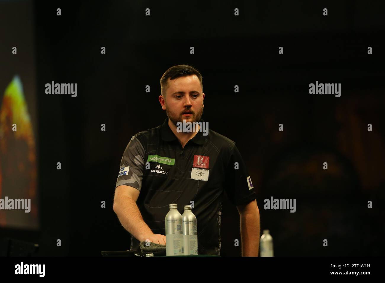 Alexandra Palace, London, UK. 18th Dec, 2023. 2023/24 PDC Paddy Power ...
