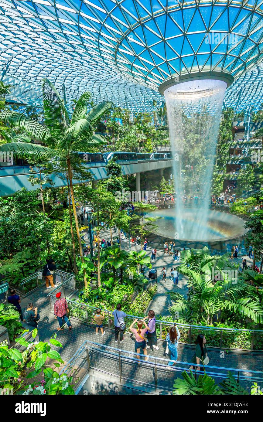 The 'Rain Vortex' waterfall inside the Changi Jewel entertainment and ...