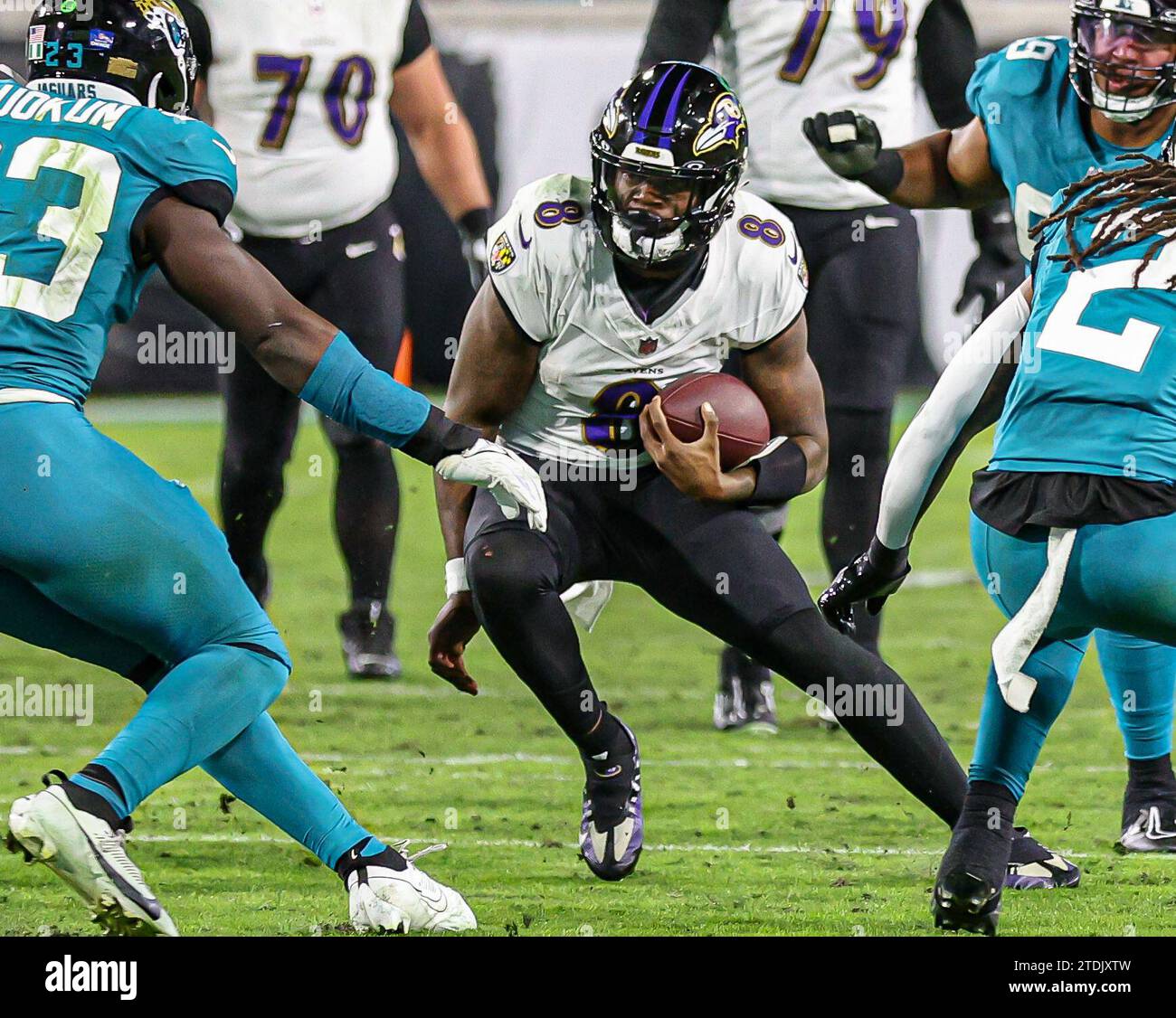 Jacksonville, FL, USA. 17th Dec, 2023. Balitmore QB Lamar Jackson (8 ...