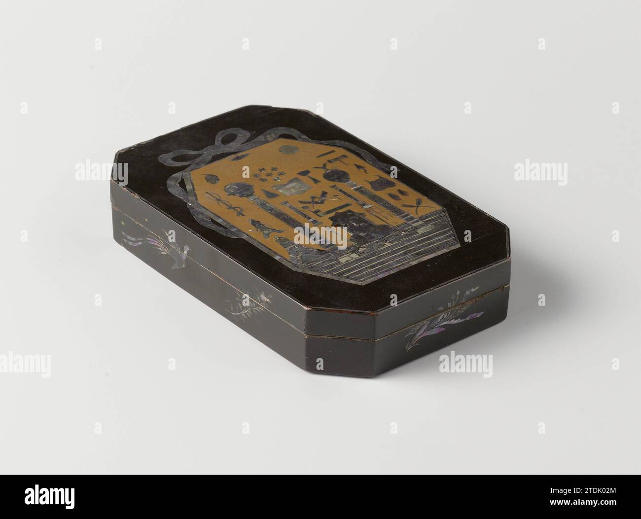 Freemason symbols hi-res stock photography and images - Alamy