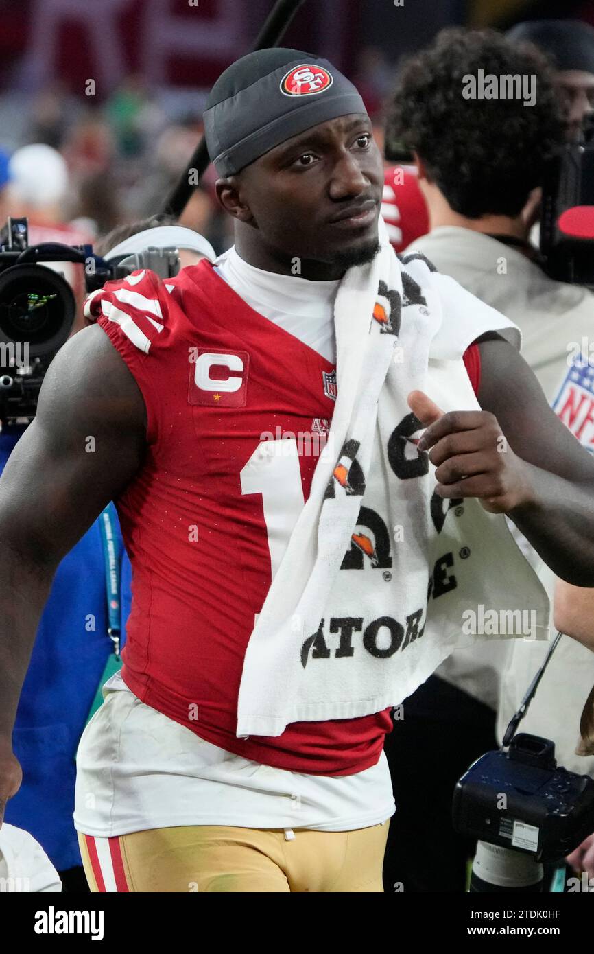 San Francisco 49ers wide receiver Deebo Samuel (19) leaves the field ...