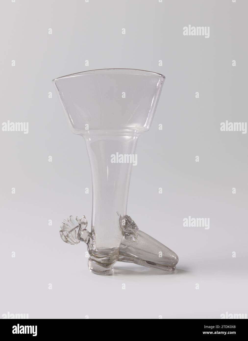 Glass in the form of a riding boot, anonymous, c. 1700 - c. 1800 Sole ...