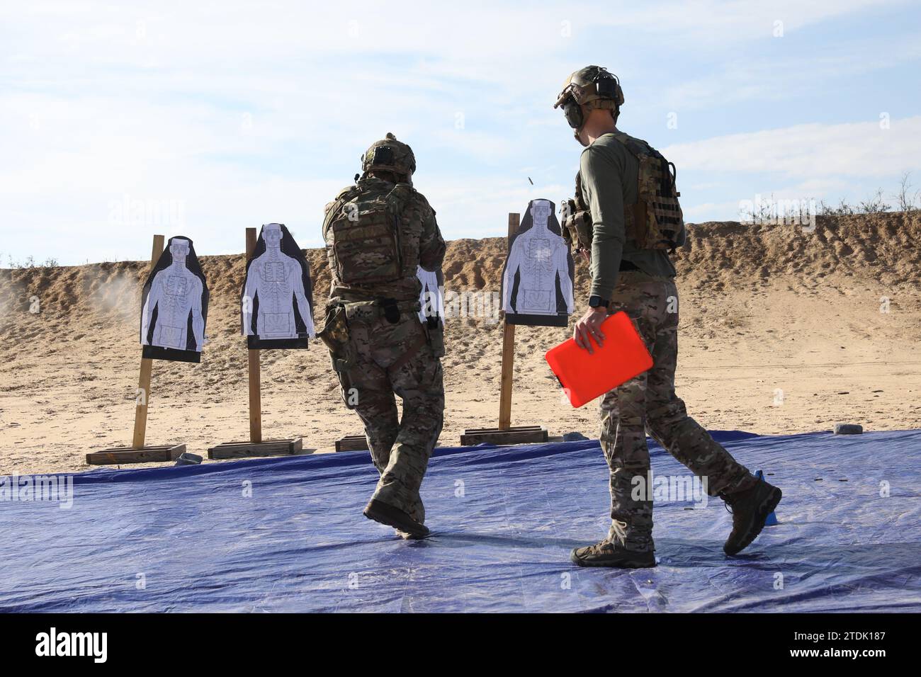 Operators positions hi-res stock photography and images - Alamy