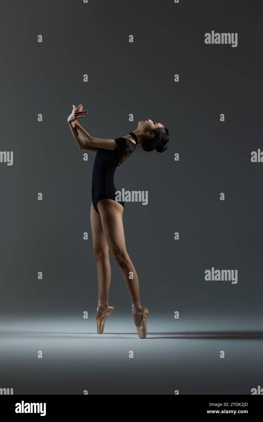 Ballet scholarship hi-res stock photography and images - Alamy