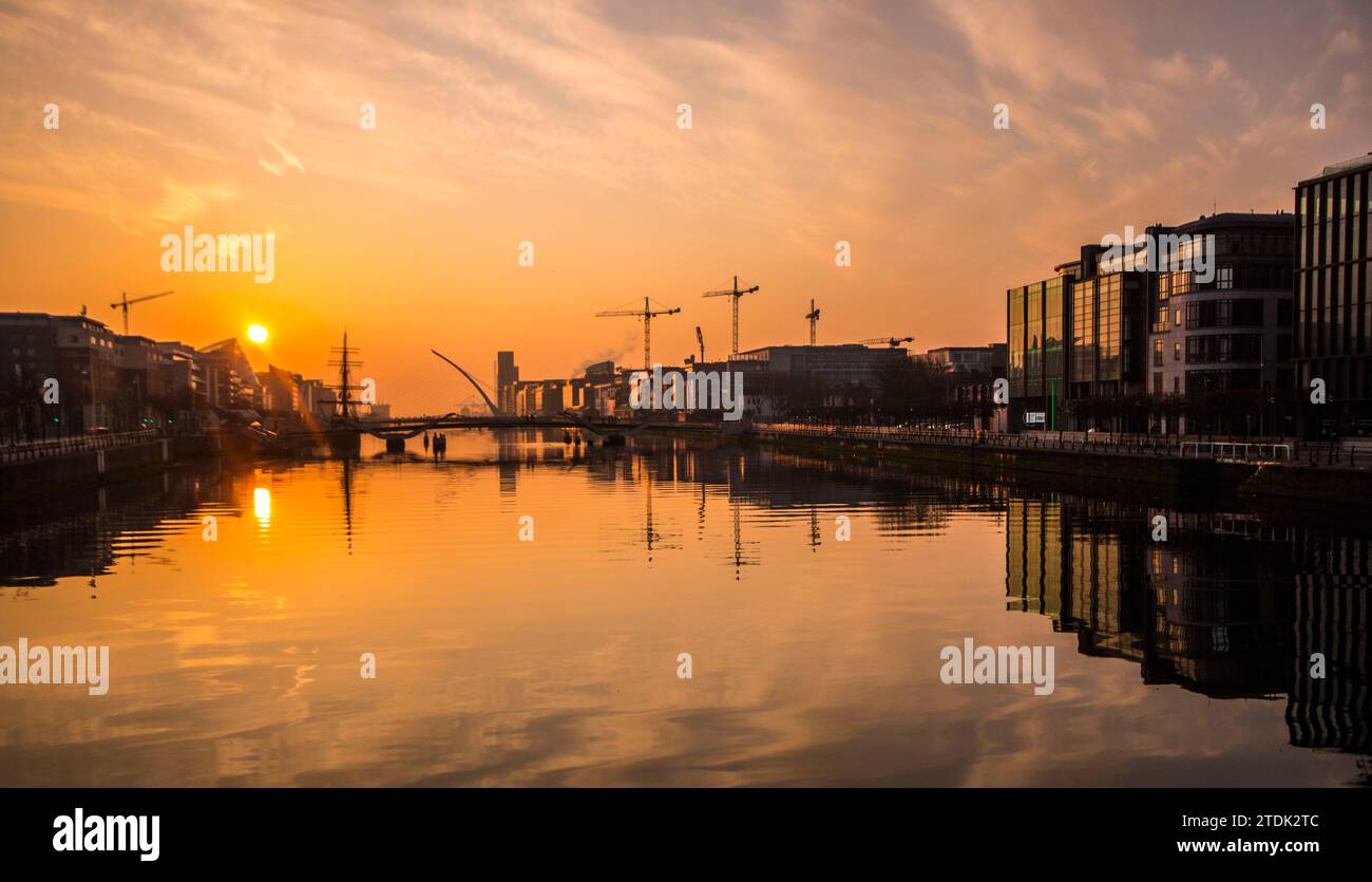Sunrise over dublin hi-res stock photography and images - Alamy