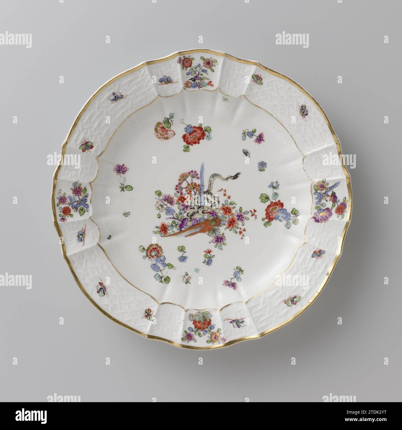 Round plate, multi-colored painted with a kakiemon decor, meissener ...