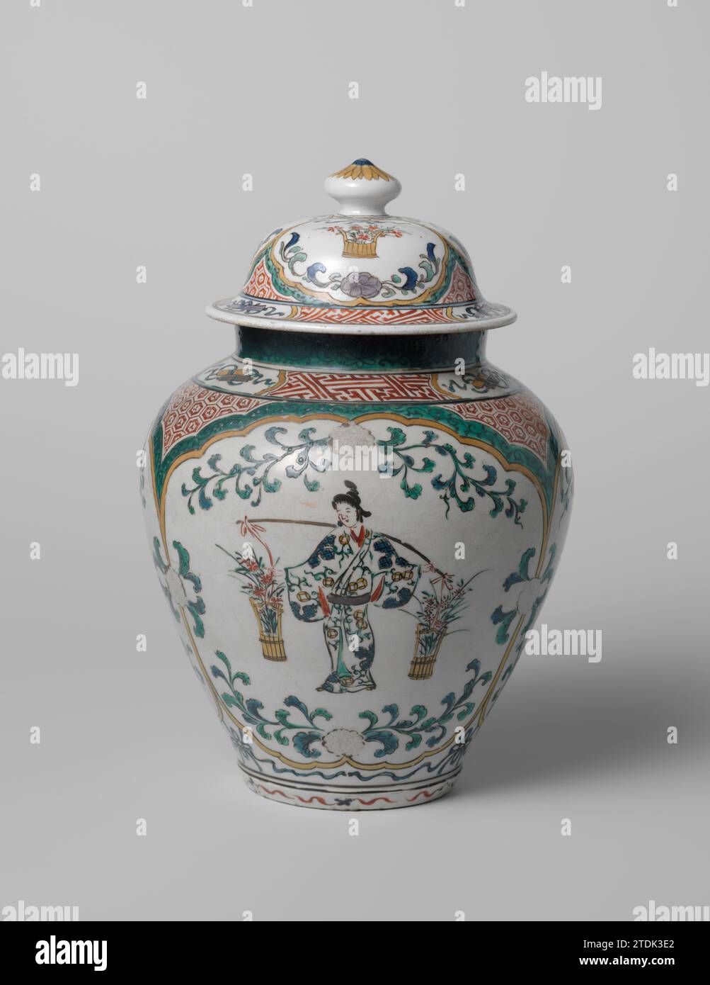 Ovoid jar with women with a yoke in scalloped panels, anonymous, c. 1650 - c. 1699 Egg -shaped ...