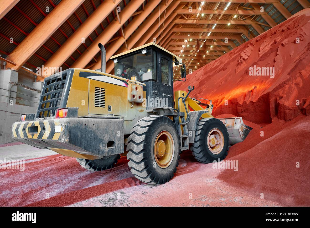 Mining truck collect hi-res stock photography and images - Alamy